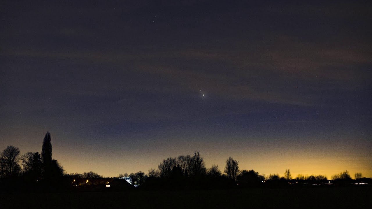 Conjunctie saturnus en jupiter uitkijktoren De Klot dec 2020 - YouTube