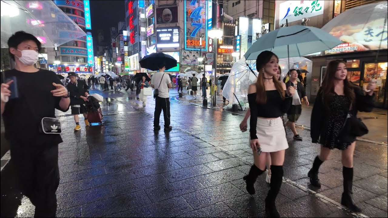 Rain Walk in Shinjuku Tokyo Japan 4K HDR - YouTube