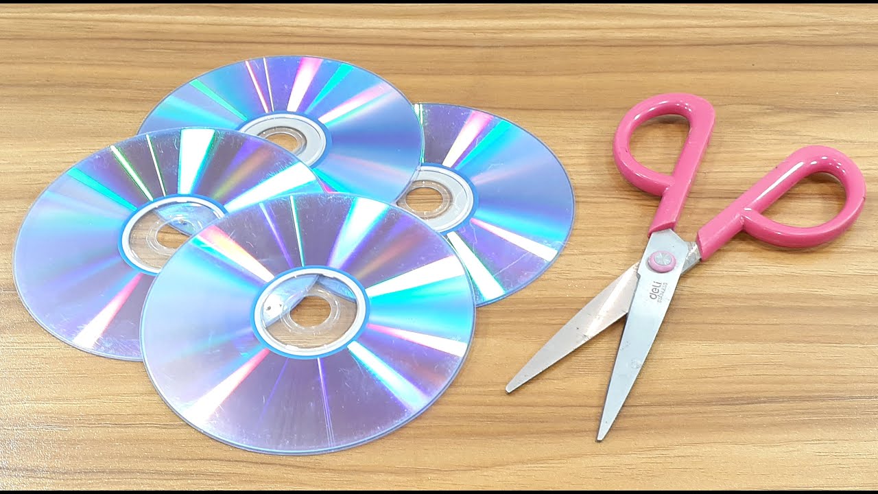 DECOR! AMAZING HOMEMADE WALL HANGING OUT OF CD DISC | ROOM DECORATION ...
