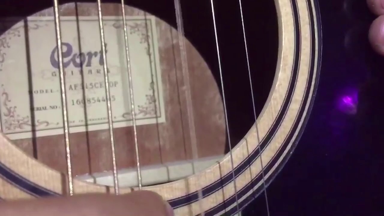 สายกีตาร์ในสโลโมชั่น-Guitar Strings slow motion - YouTube