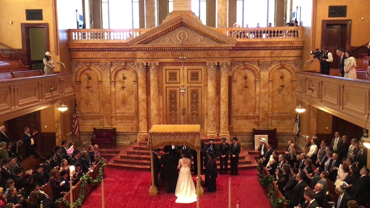 Wedding Procession - Chosson & Kallah - YouTube