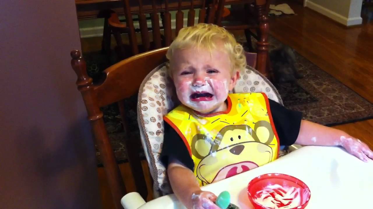 Tate crying when I hug Jaime - YouTube