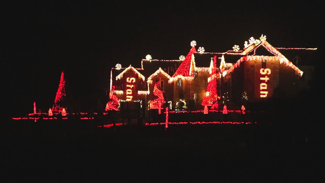 Larsen Light Show - Blackhawks - YouTube