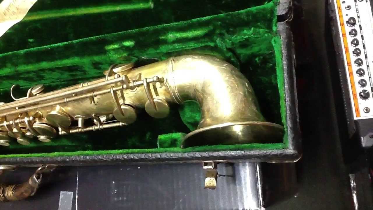 1924 King Saxello Soprano Saxophone $2750 | Mantova's Two Street Music ...