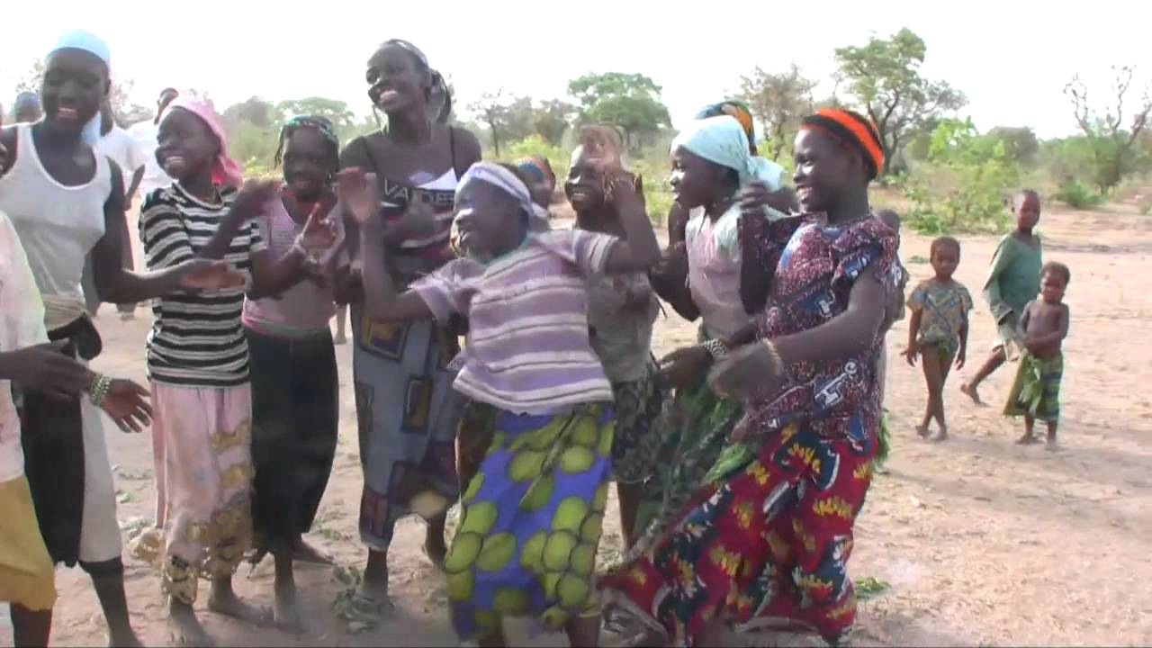 Kagada (Hausa bojo - Cicipu children's games no. 8) - YouTube