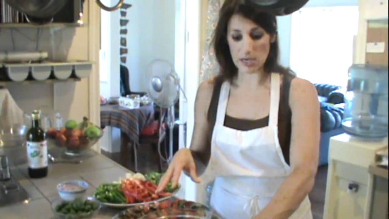 DIET AND NUTRITION HEALTHY SALAD - YouTube
