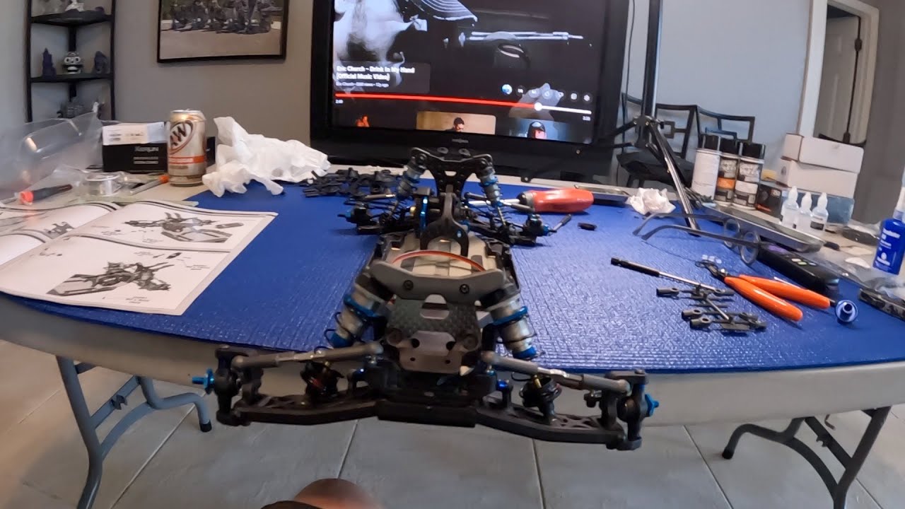 Associated Buggy Rc Car Build Day 2 Badger Vlog #355 - YouTube