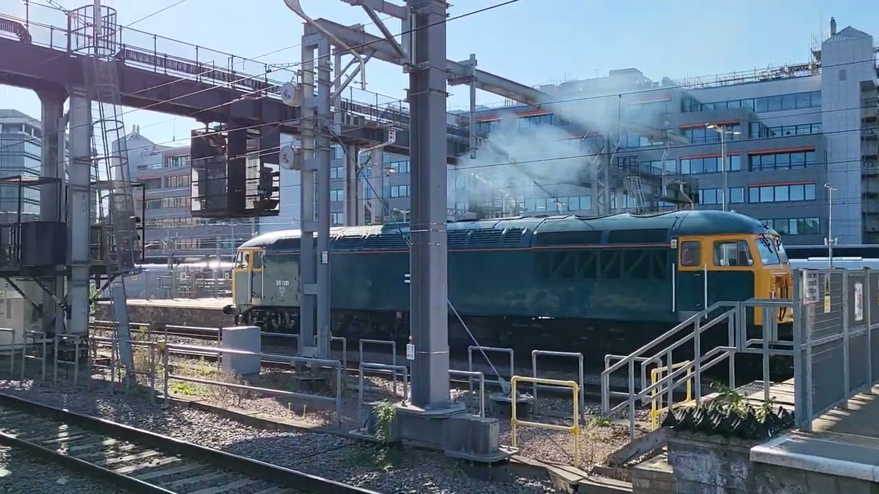 class 56 | 56081 **BR BLUE** guns it out of Reading **CLAG** 17/09/2022 ...