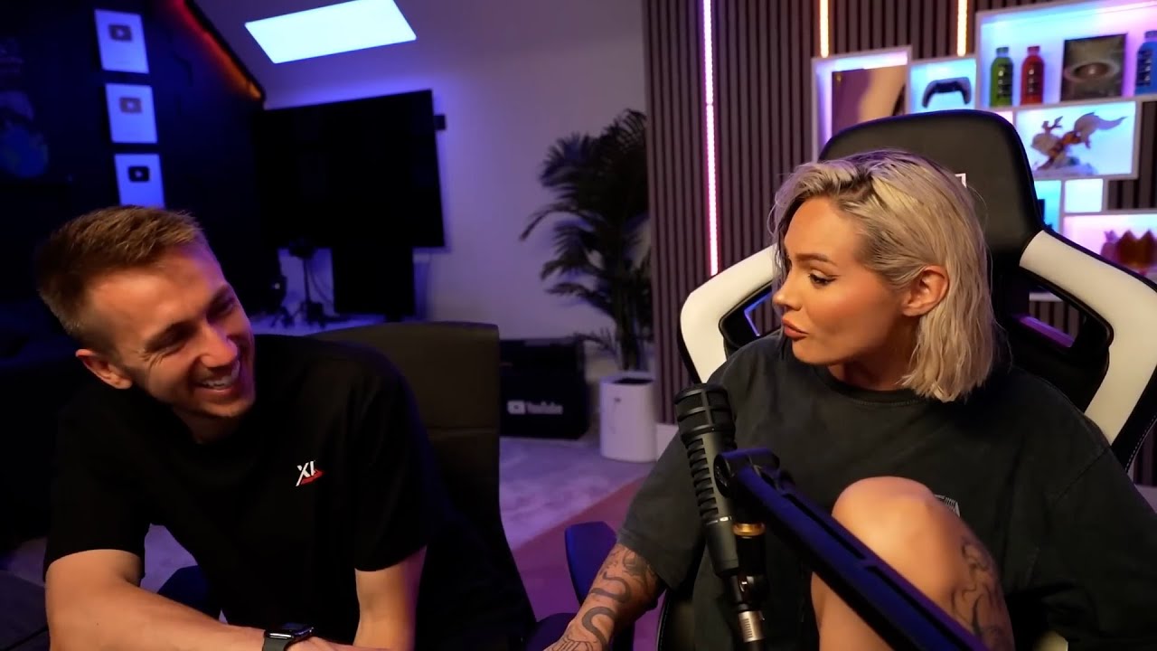 Miniminter Triggers Talia Mar - YouTube