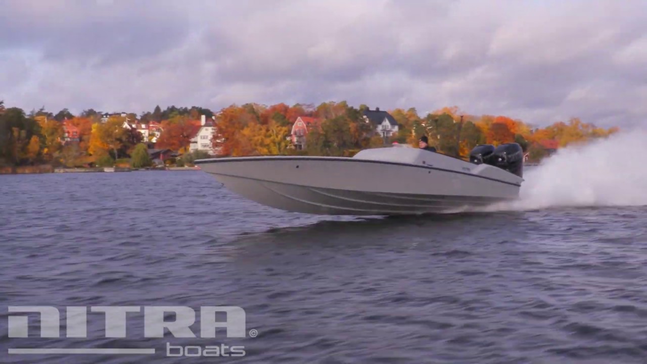 Nitra Boats 29 with twin Mercury 400R - YouTube