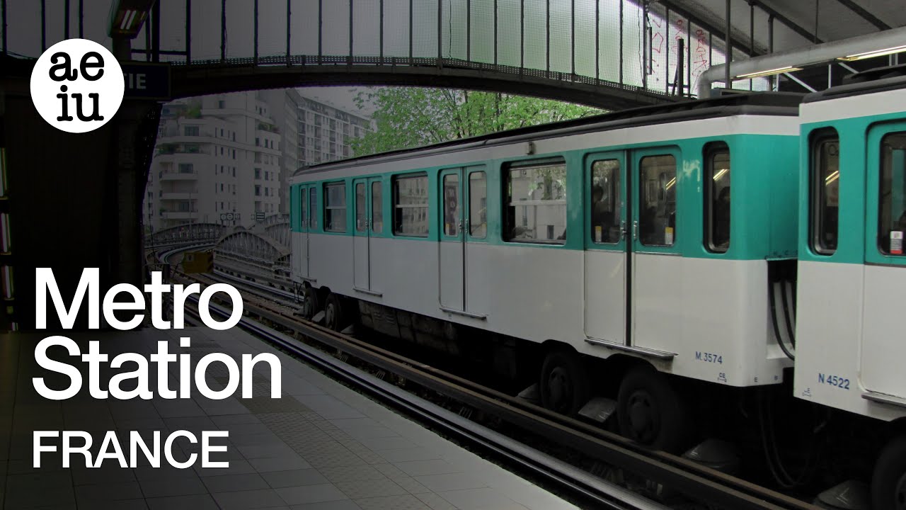 Exploring the Metro Station in Paris, France - YouTube
