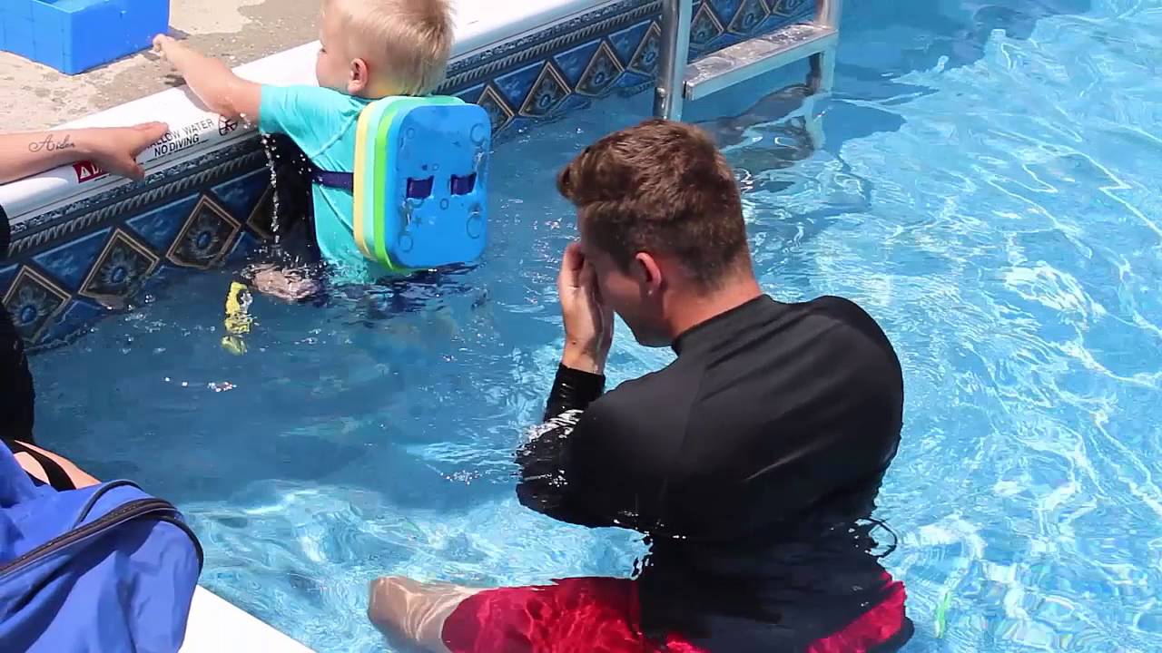 Aiden's First Swim Lesson With Instructor Brian - YouTube