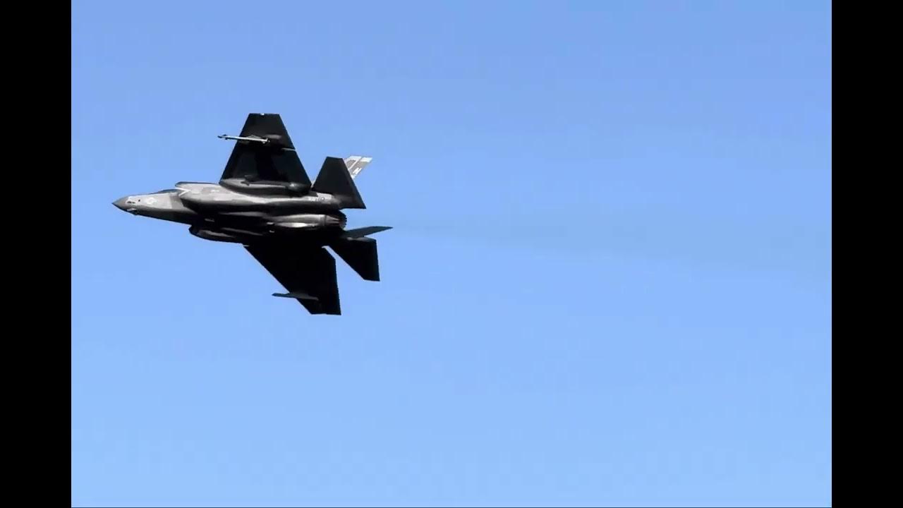 新田原基地 離陸するF35C - YouTube