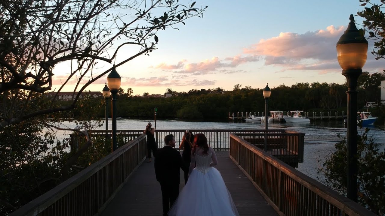 Popping Champaign Photography - YouTube