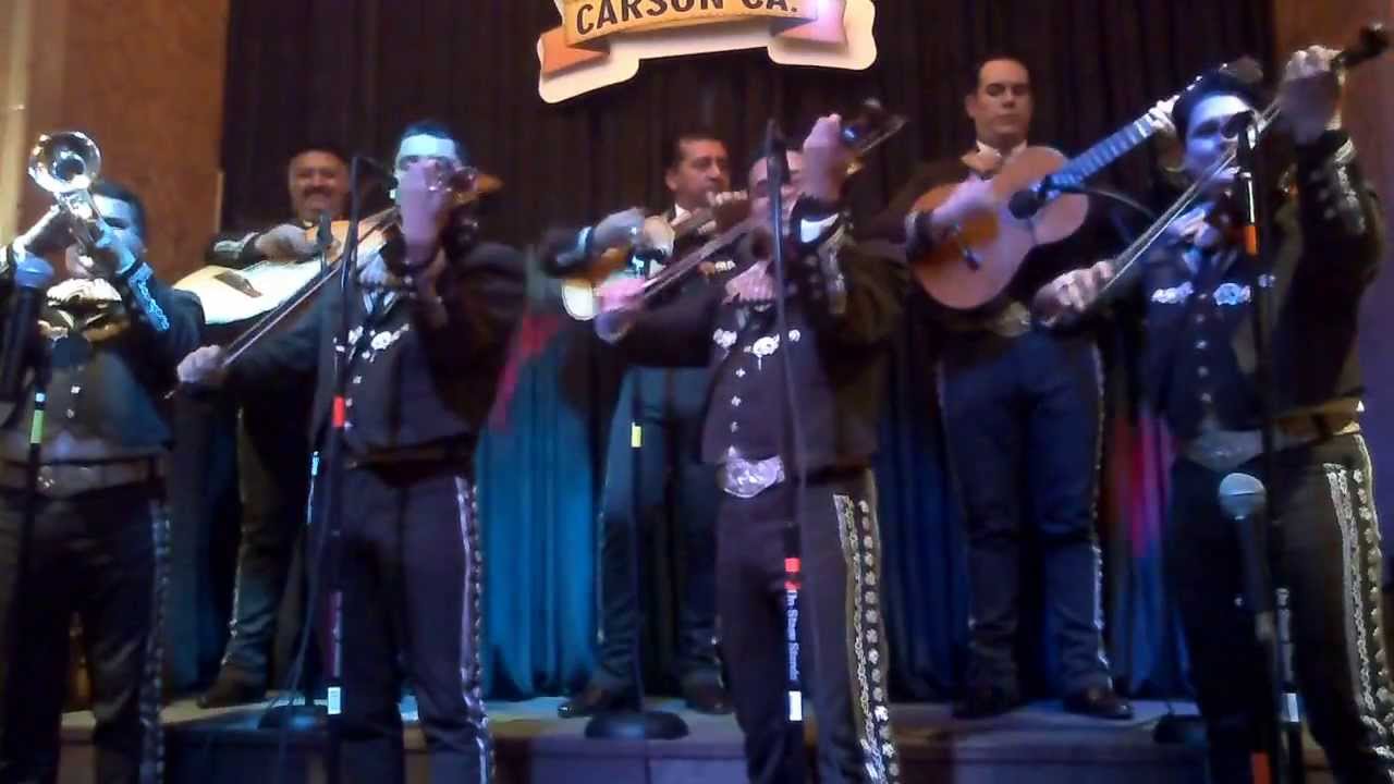 Mariachi Los Camperos de Nati Cano at El Pescador in Carson #2 - YouTube