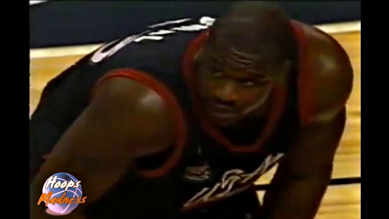 Shaquille O'Neal Gets Monster Blocked by a College Player! (1996 Pre ...