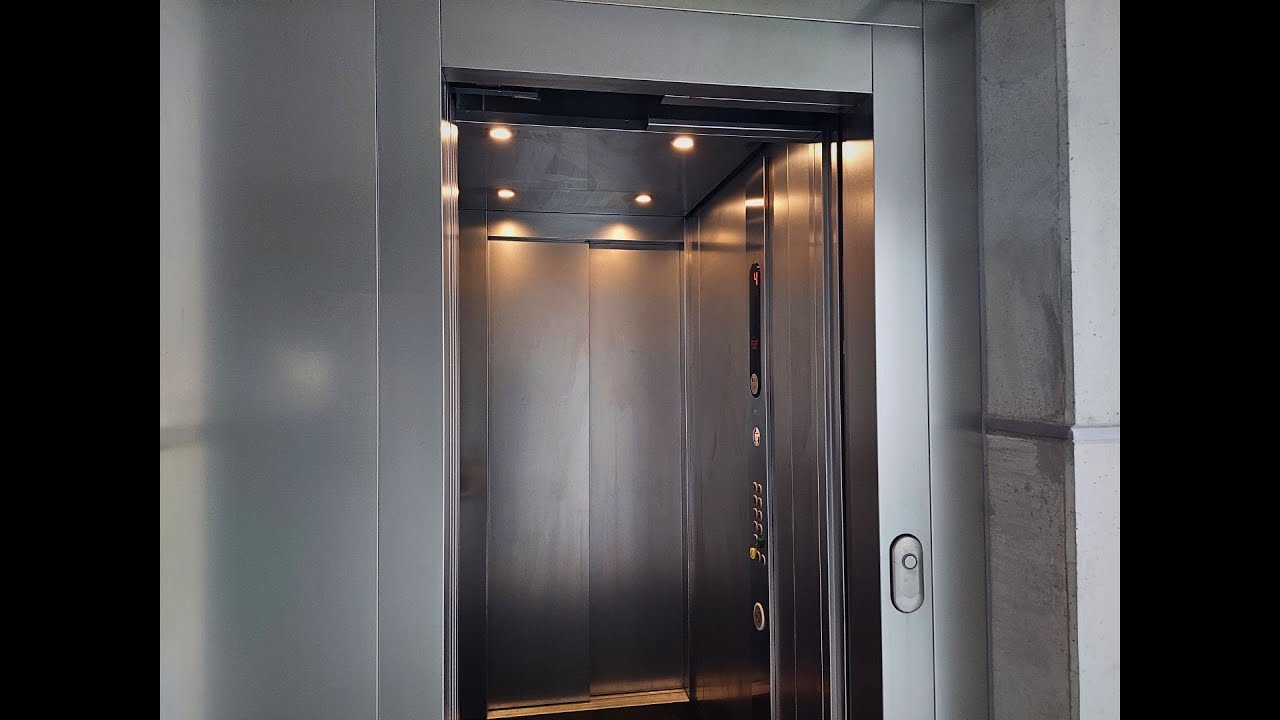 Winda KONE MonoSpace z 2018 roku @ Parking nadziemny pod szpitalem, Gronau 🇩🇪 - YouTube