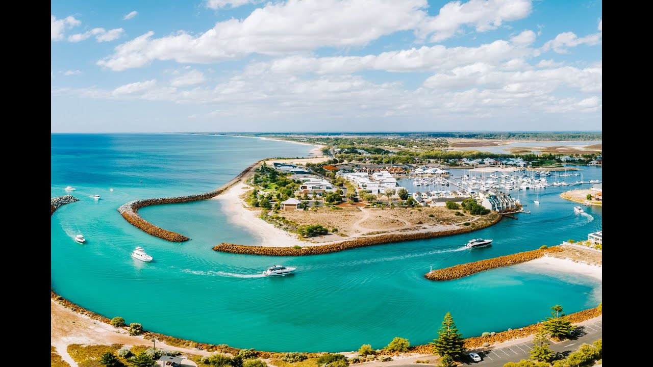 R Marine Perth Geographe Bay Experience - YouTube
