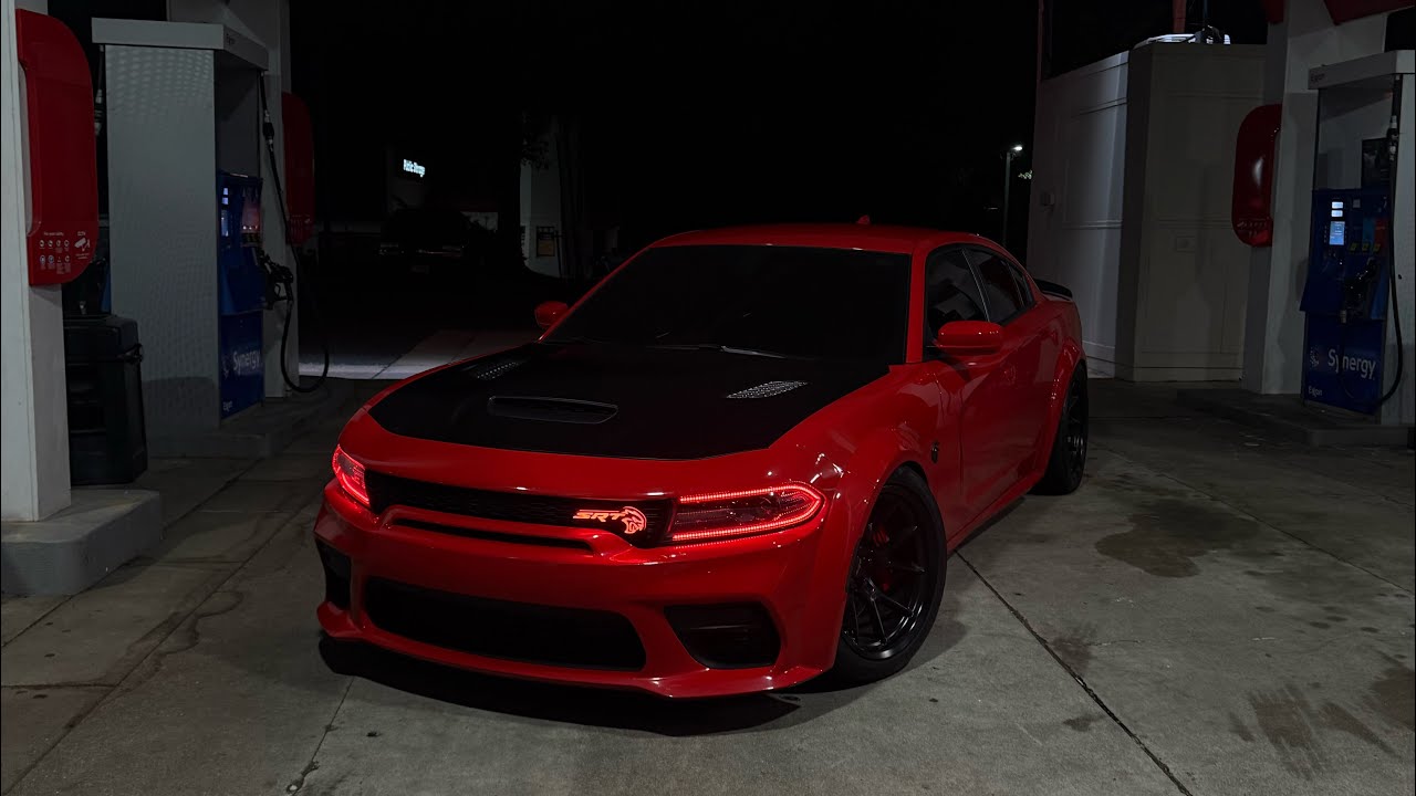 HELLCAT REDEYE GETS CHASED TWICE IN 1 NIGHT - YouTube