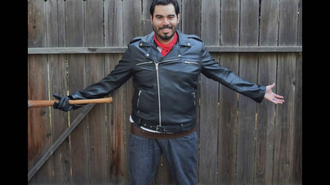 THE WALKING DEAD NEGAN LEATHER JACKET - YouTube