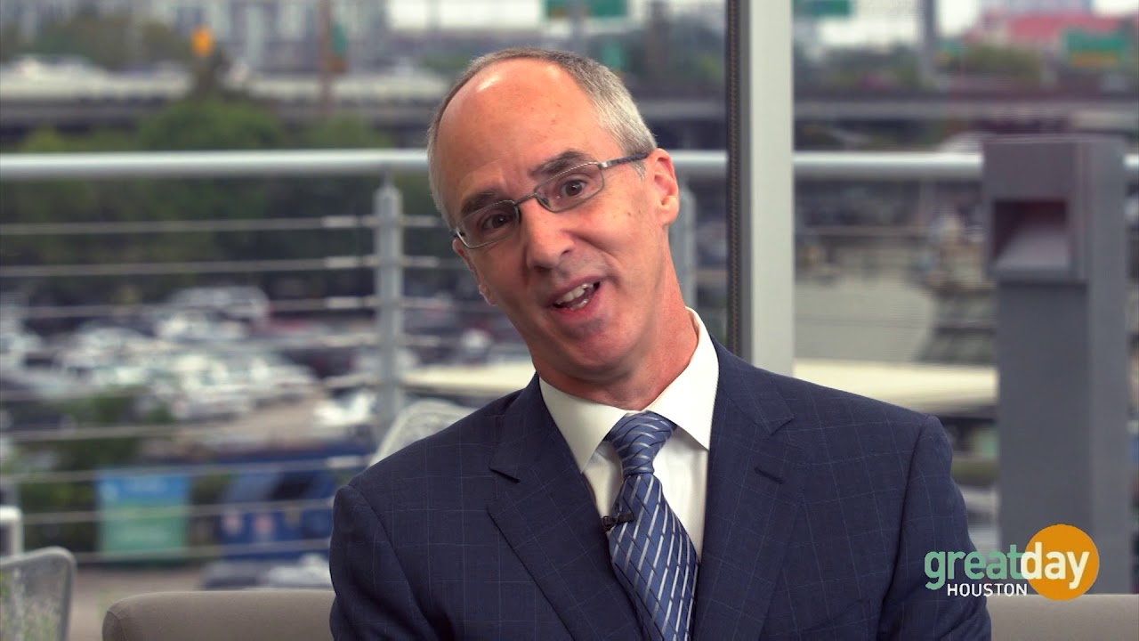 Dr. Kenworthy discusses PHB symptoms and treatment options - YouTube