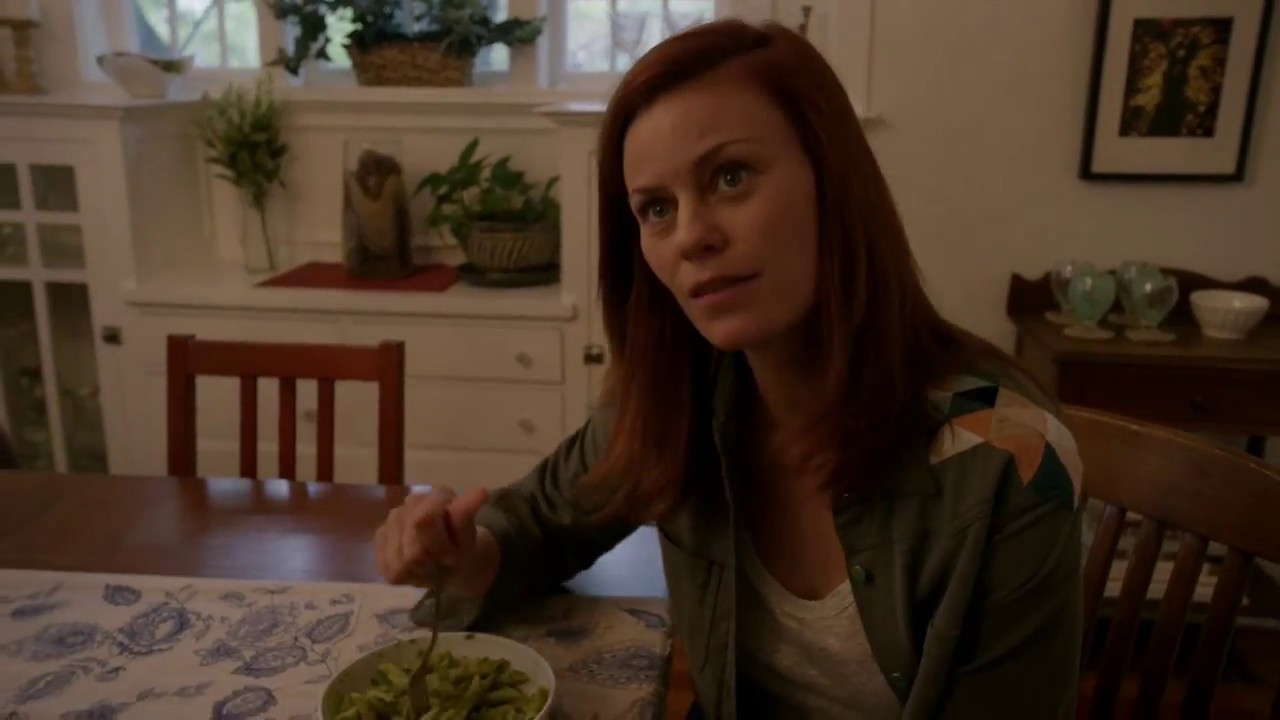 Cassidy Freeman - Longmire 6x5: Pt 2 | Walt gives Cady his deed (Season ...