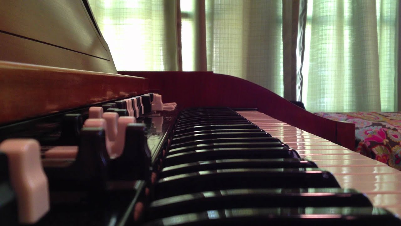 Hammond organ percussion demonstration #2 - YouTube