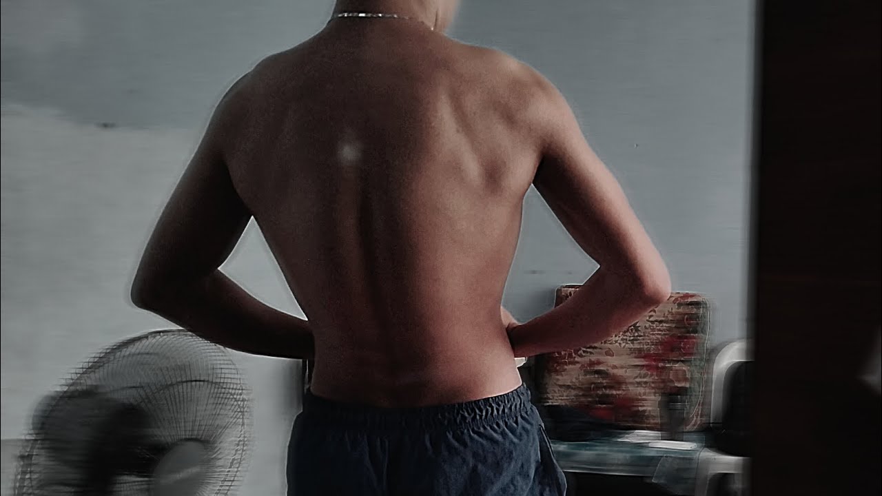 bulking day 1 - back and biceps - YouTube