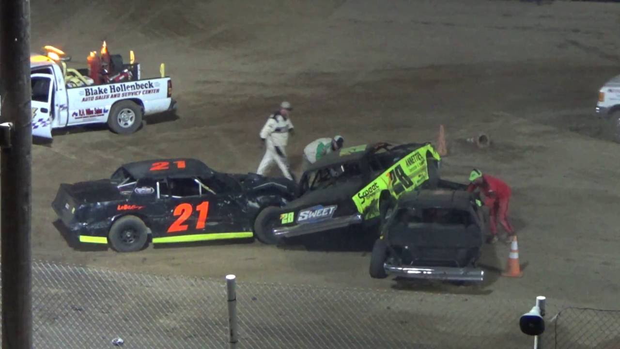 Street Stock Heat Race #1 at Crystal Motor Speedway, Michigan on 09-04 ...