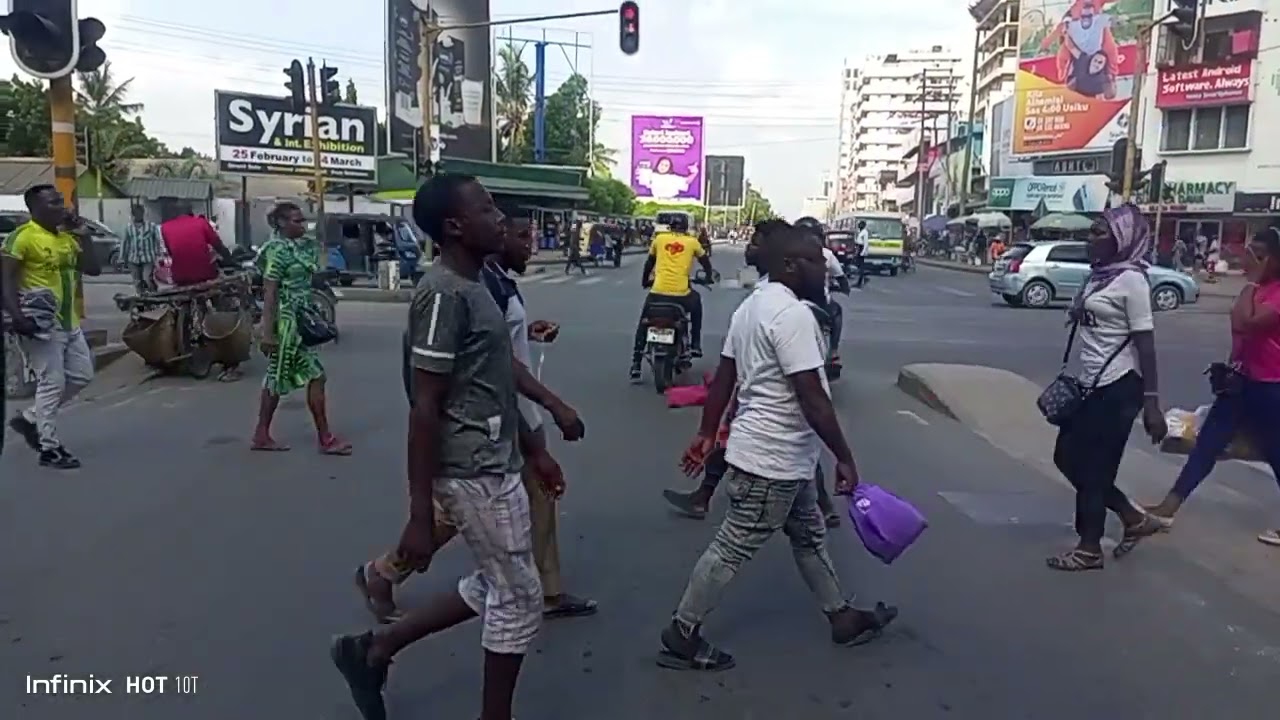 AROUND KARIAKOO MARKET, DAR ES SALAAM, TANZANIA, EAST AFRICA BIGGEST ...