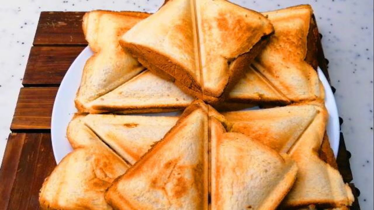 CHEESY BREAD TUNA TOAST / TUNA SANDWICH /CHEESY TUNA MELTS - YouTube