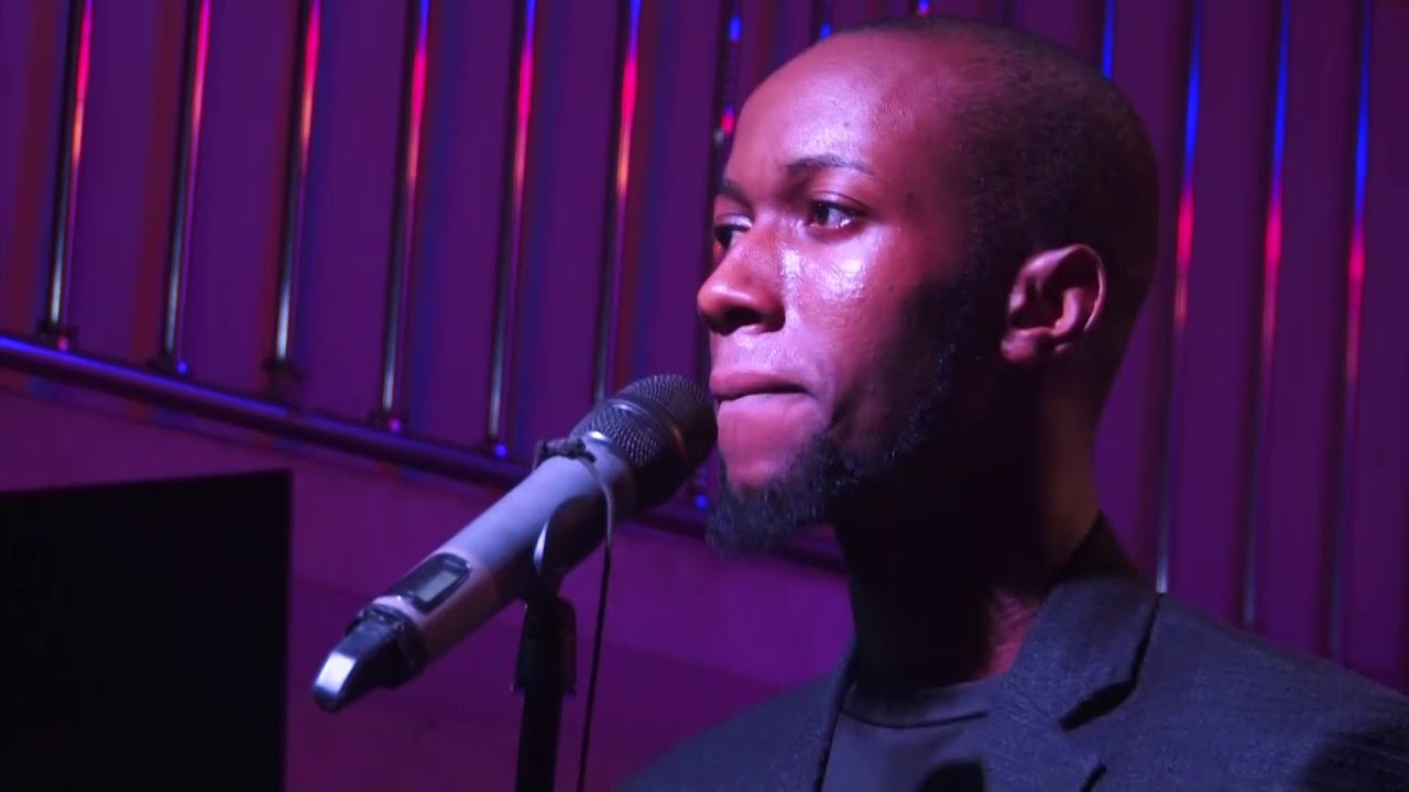 Eben keys @The keys concert (intro) - YouTube