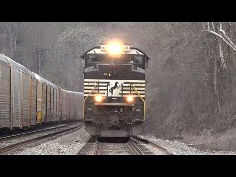 January 2023 NS CNO&TP Oakdale ,TN Railfanning action Portal Tunnels UP - YouTube