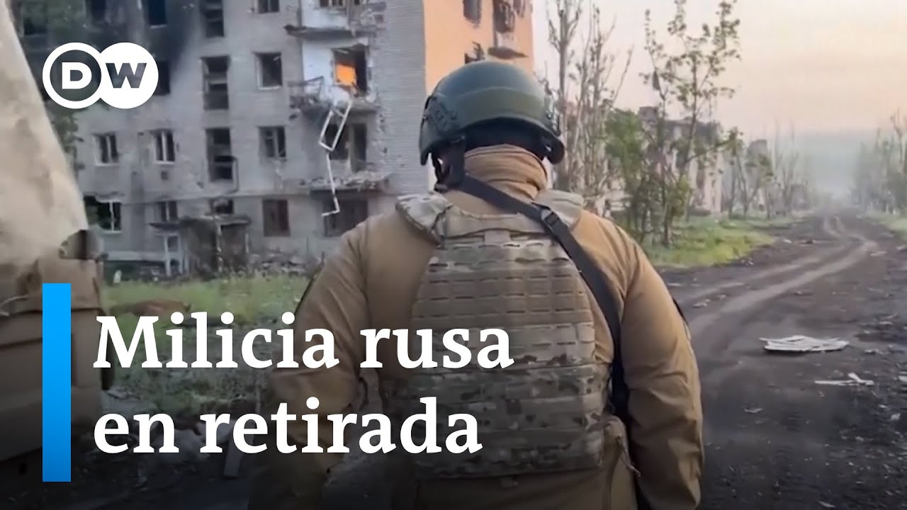 El Grupo Wagner deja Bajmut - YouTube