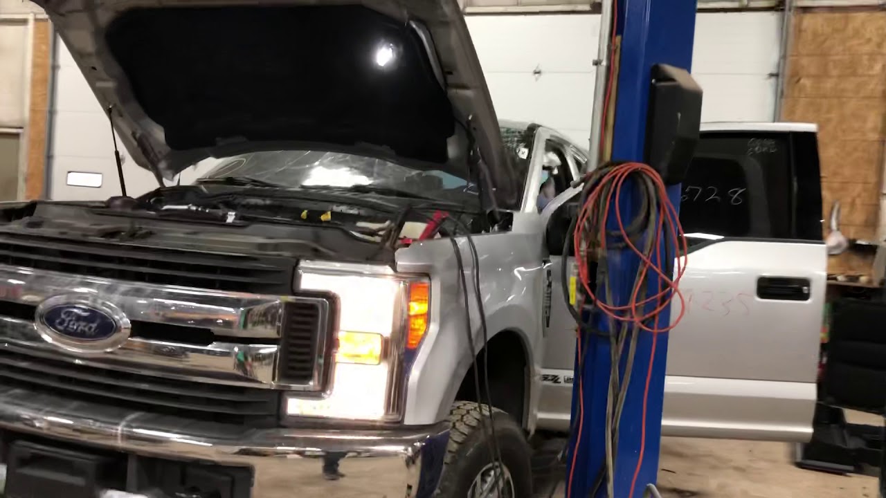 2017 Ford F-250 Super Duty 6.7L Power Stroke Diesel engine test ...