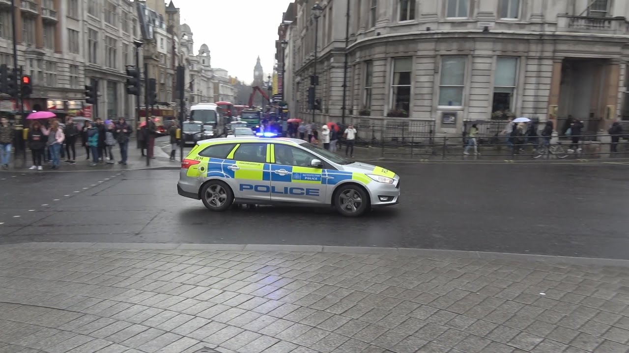 London Metropolitan Police IRV Responding - YouTube