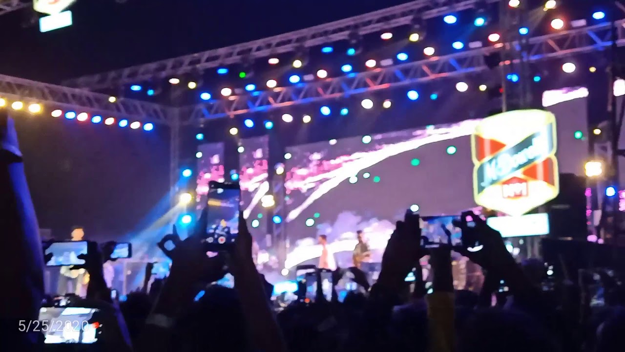 Saajna Tere Bina songs Darshan Raval Indore 10-11-2019 - YouTube