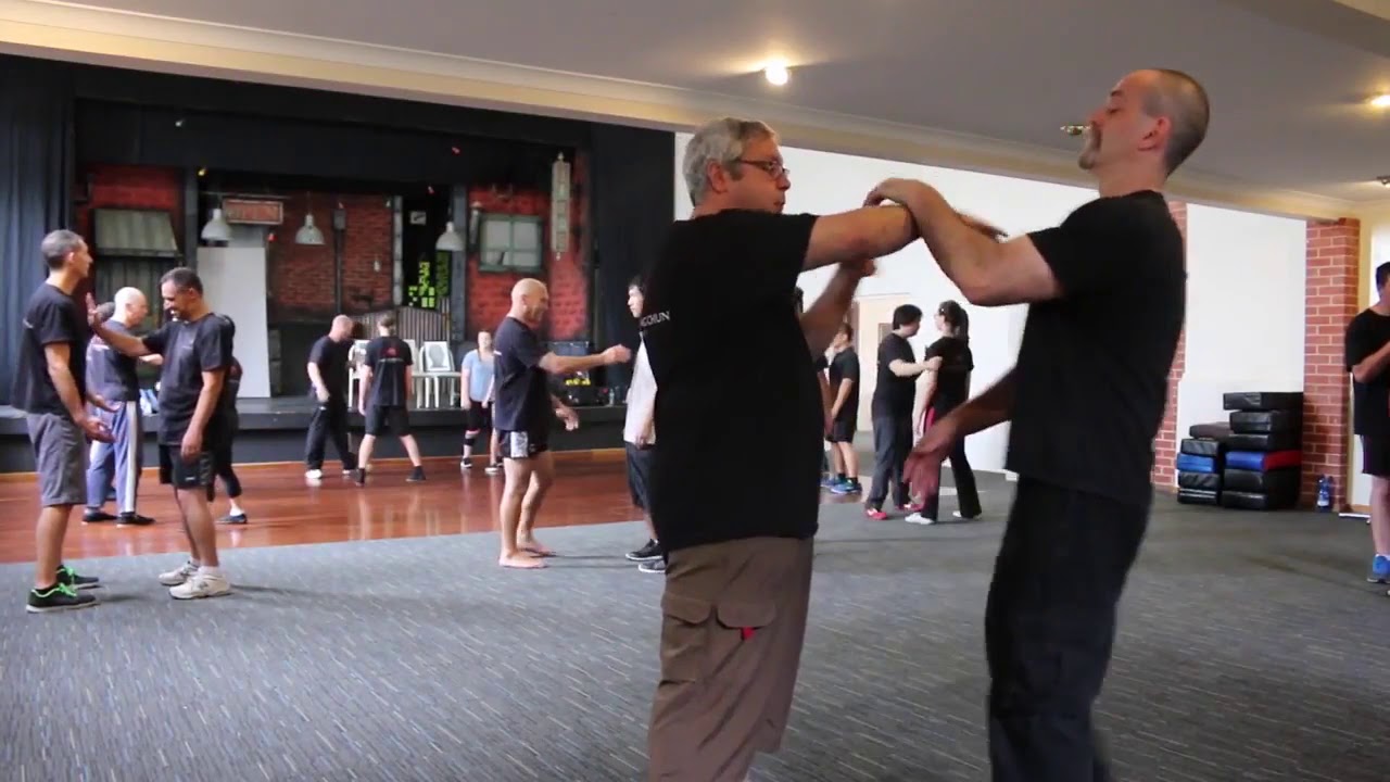Wing Chun Structure Sifu Tony Psaila - YouTube
