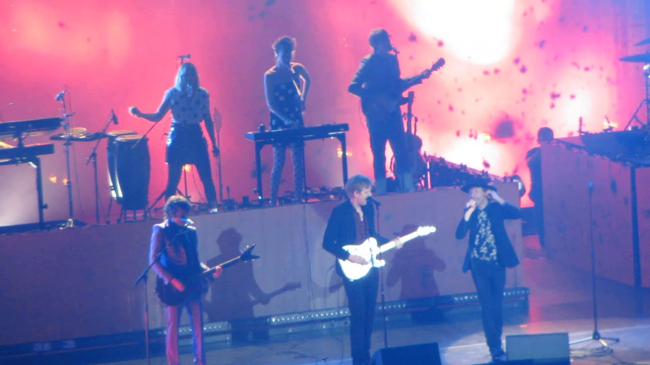 Beck - Dear Life (w/Britt Daniel) - YouTube