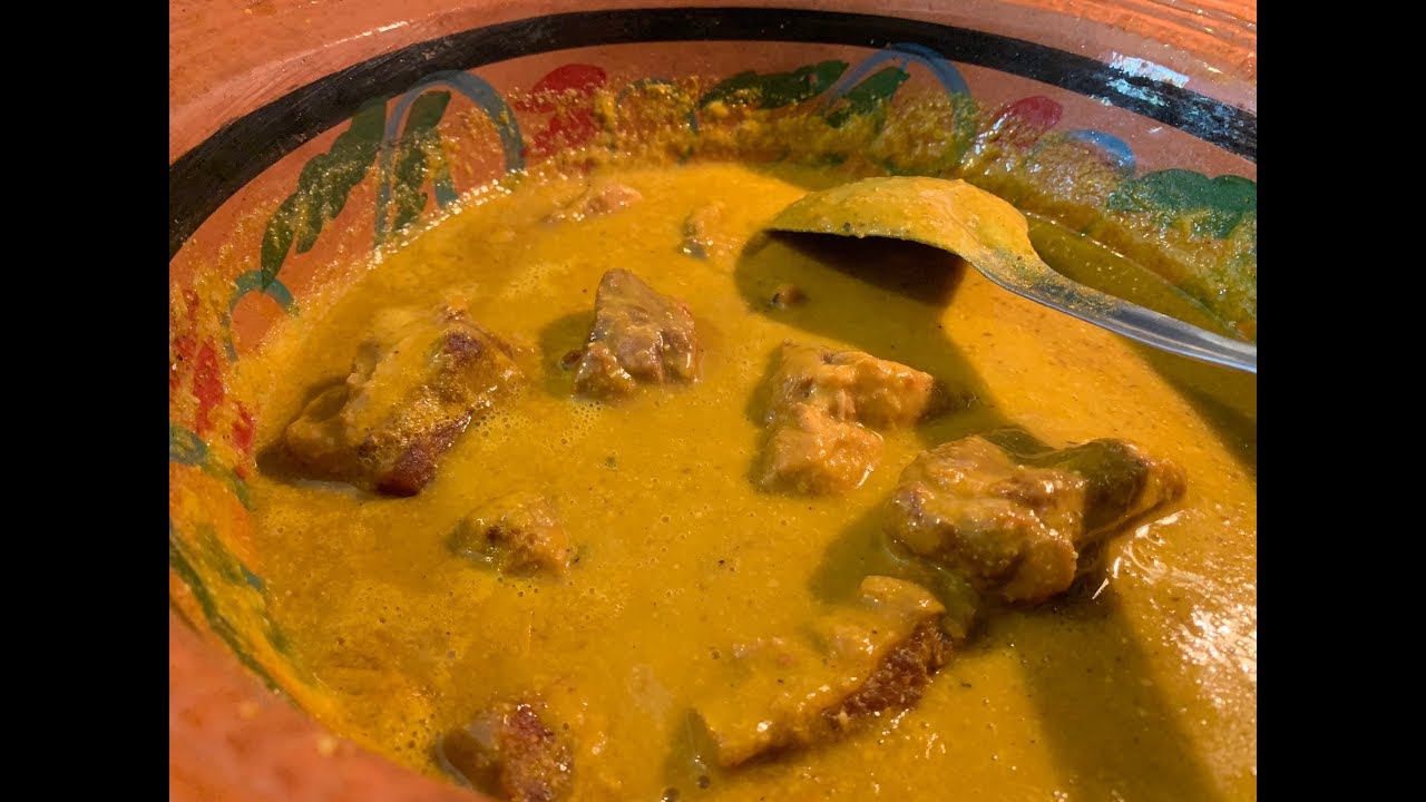 RICO GUISADO DE CHILE AMARILLO CON SEMILLAS DE GUAJE - YouTube