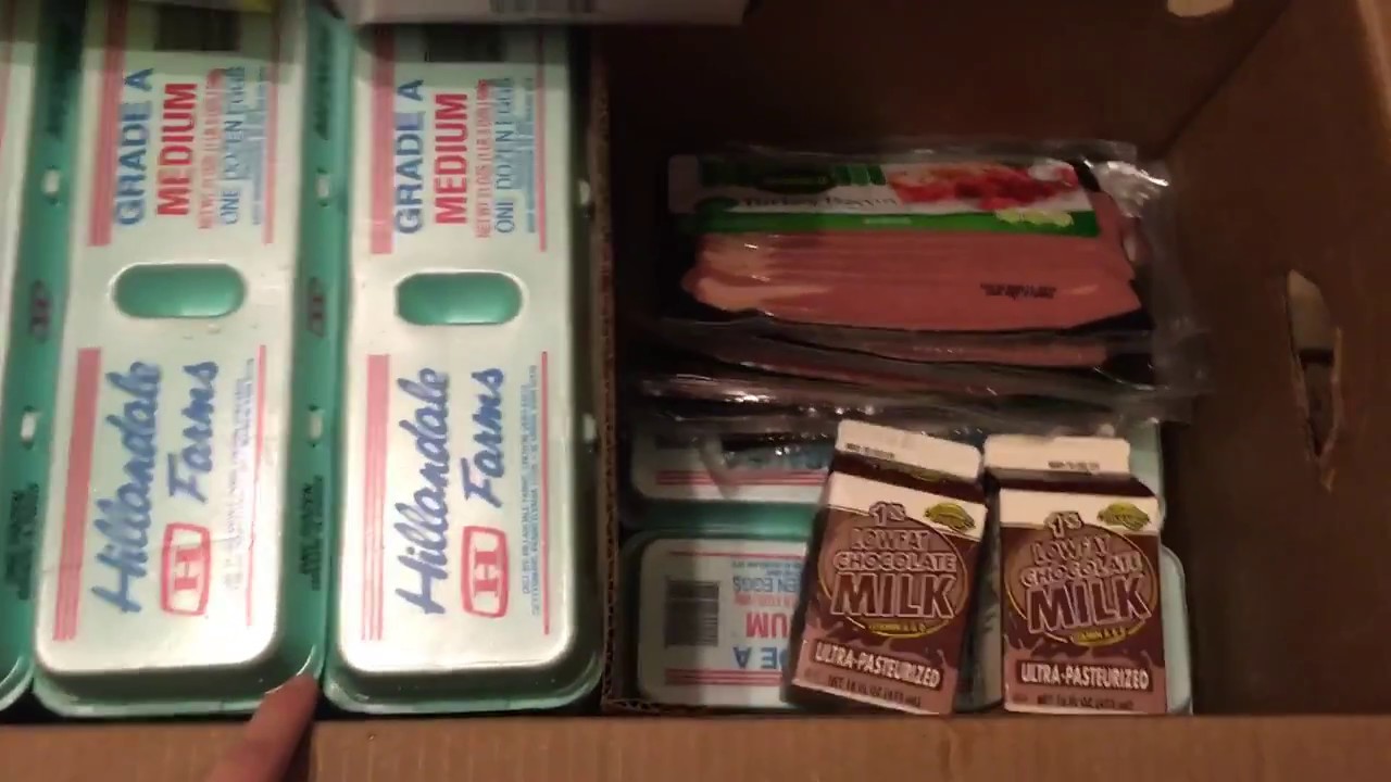 Free Breakfast! Dumpster Dive Score - YouTube