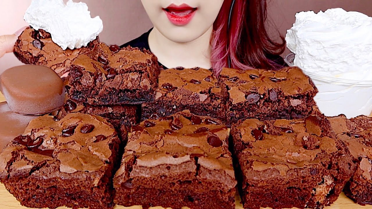 ASMR DOUBLE CHOCOLATE CHIP BROWNIE, CHOCOLATE ICE CREAM MUKBANG 더블초코칩 ...