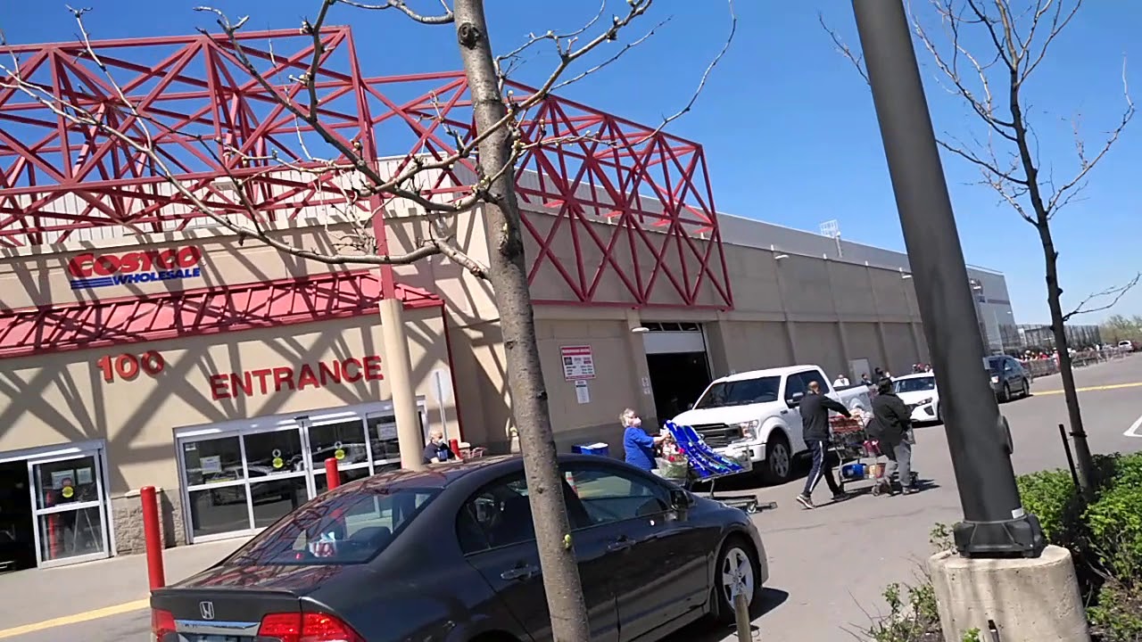 Costco customers in super long line due to COVID-19 - YouTube