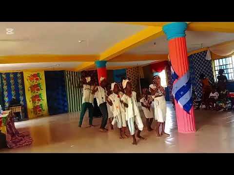 Hausa cultural dance - YouTube