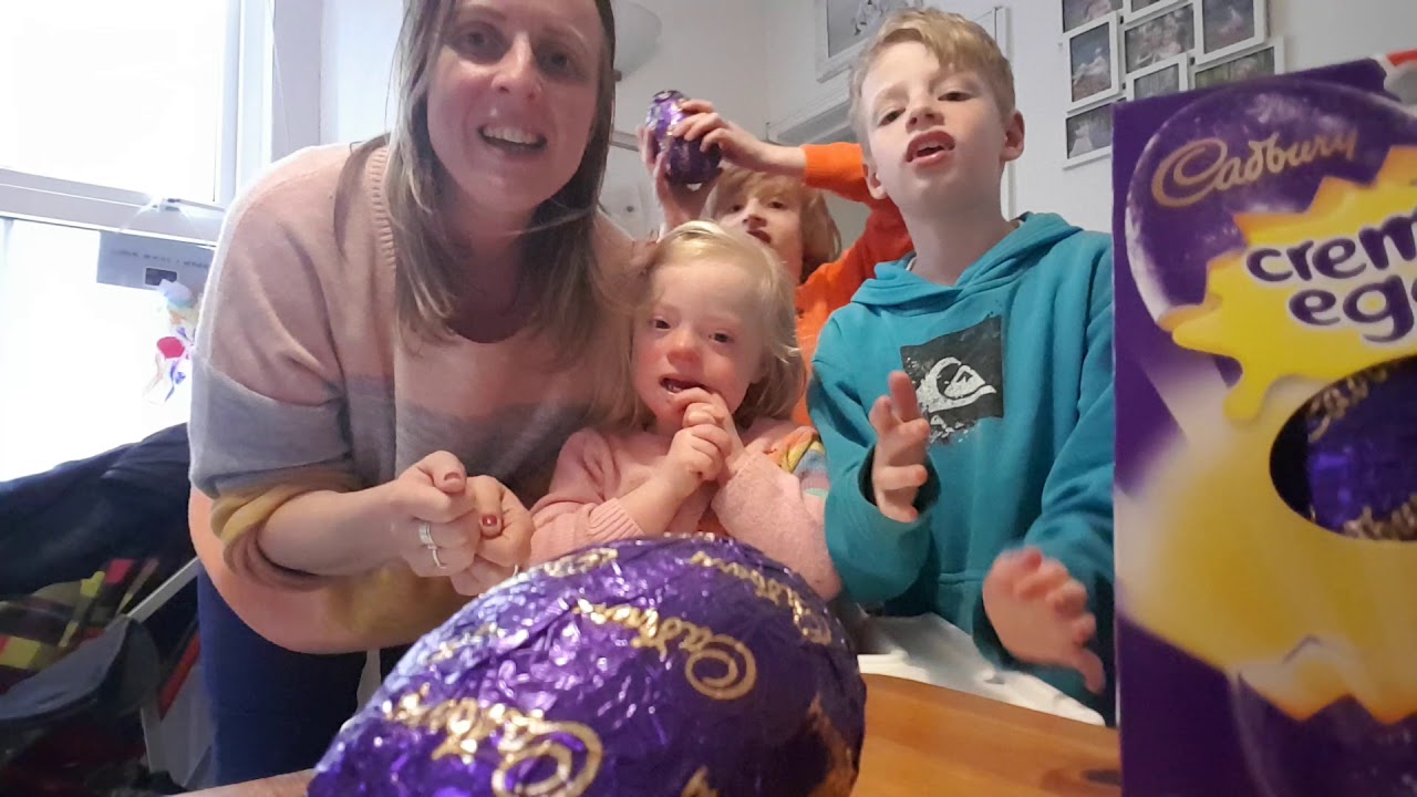 Makaton for 'Easter Egg' - YouTube