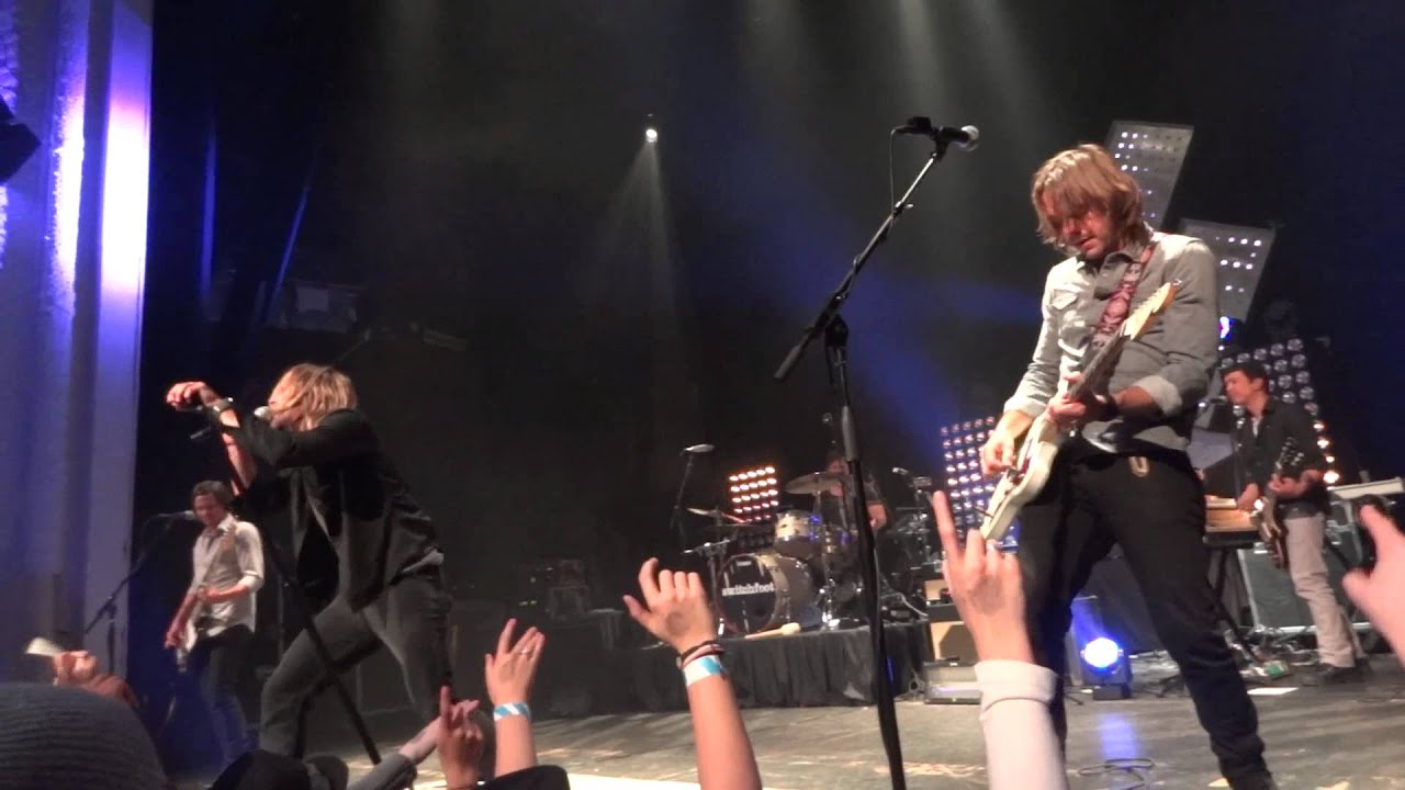 Switchfoot Concert- We are One tonight (Live) - YouTube