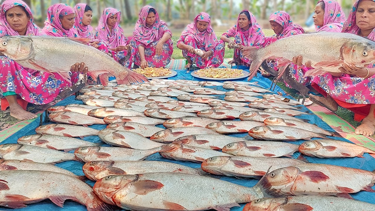 100 KG Carp Fish Catching, Cutting & Cooking in Village - Silver Carp ...