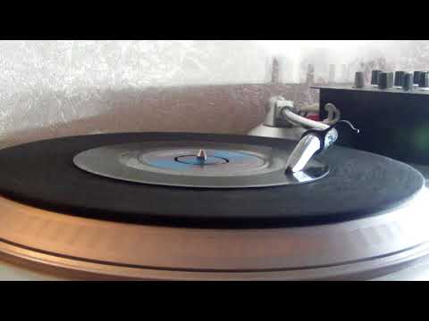 The Cuff-Links - Tracy (MCA) - YouTube