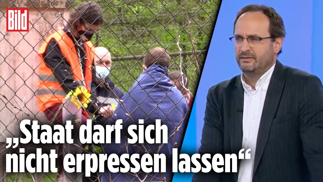 Bundesweite Razzien gegen „Letzte Generation“-Aktivisten - YouTube