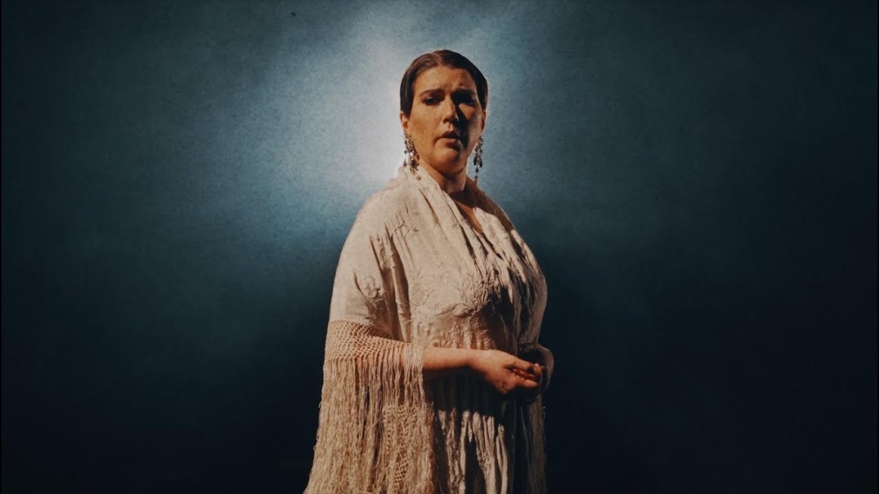 Nina Ćorić i Tamburaški orkestar HRT-a - Café De Chinitas (Official ...